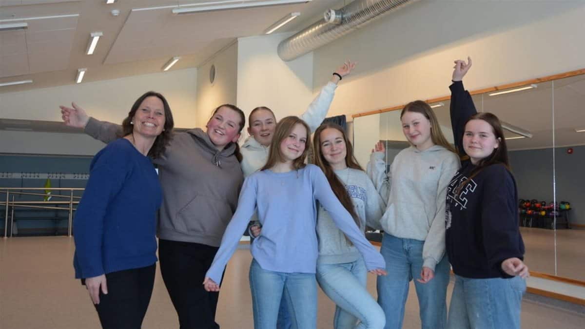 Danset i Treungen - mot moderne slaveri - Global Uke